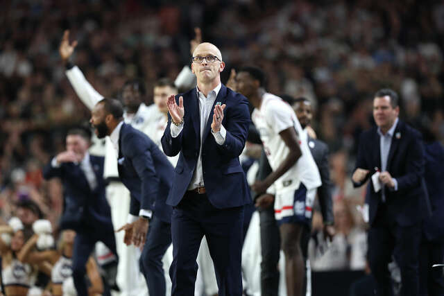 UConn men win second straight national championship, defeat Purdue