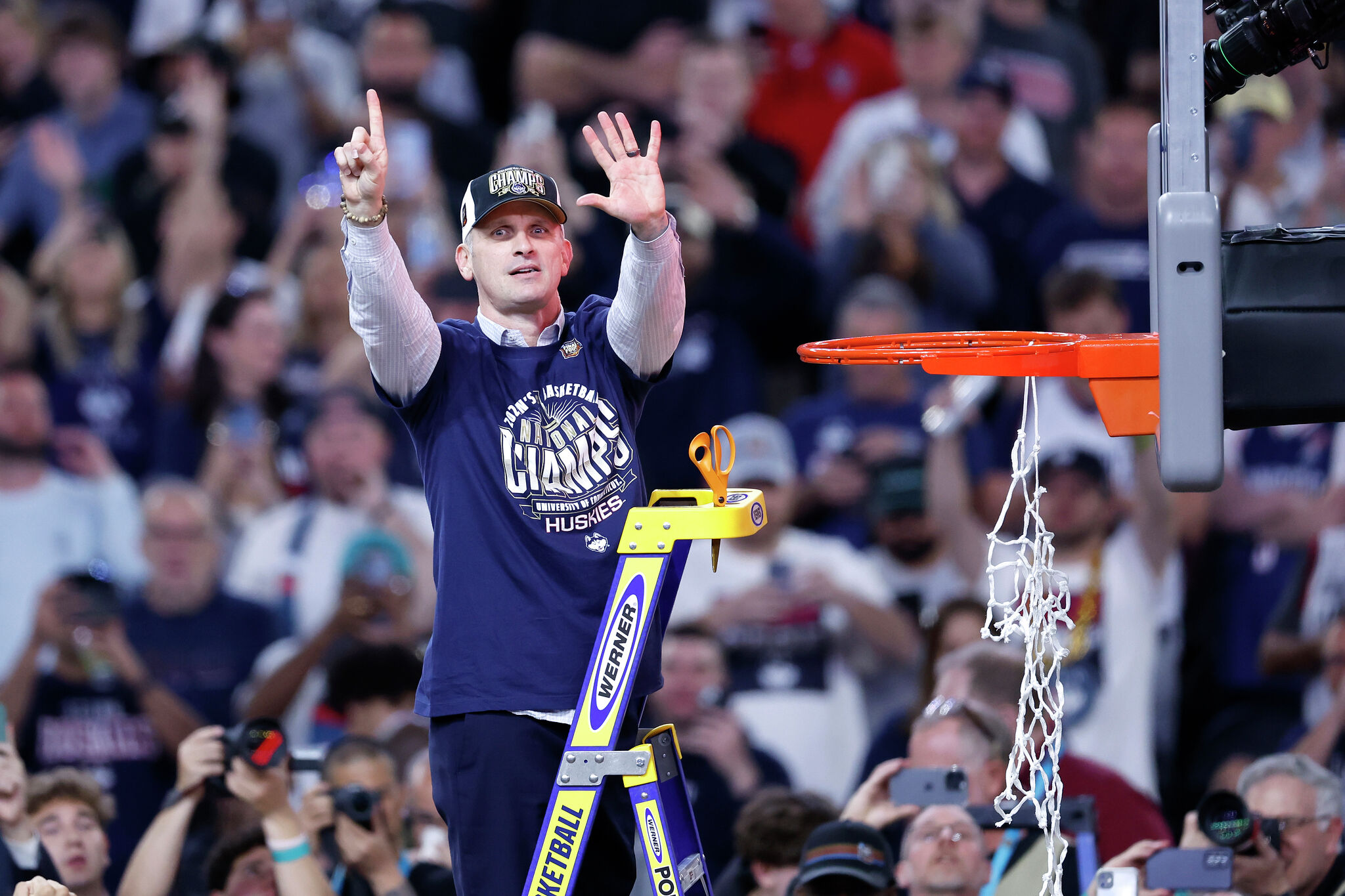 Why UConn athletics insured postseason basketball coaching bonuses