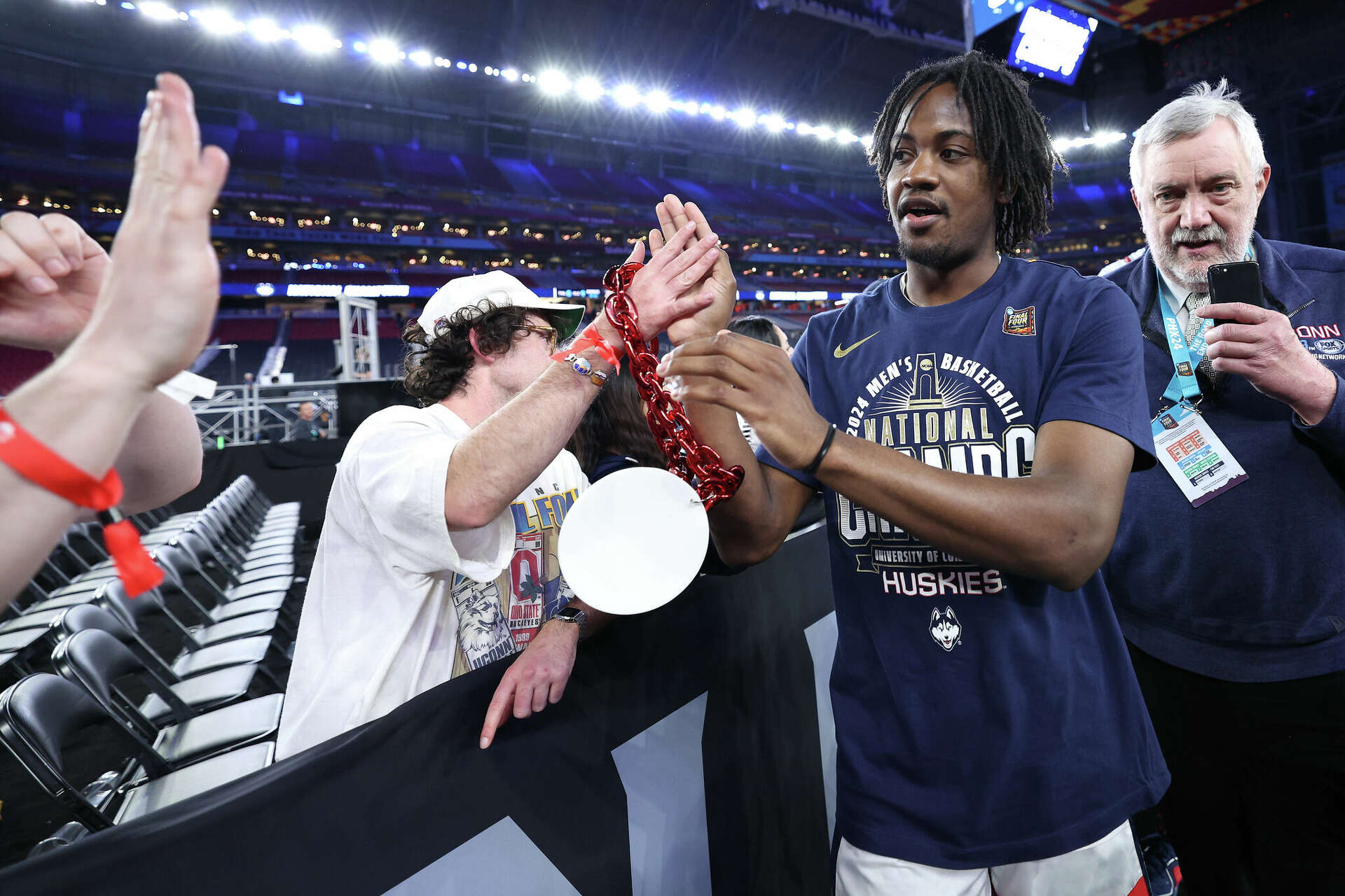 UConn men's basketball's Tristen Newton inducted into Huskies of Honor