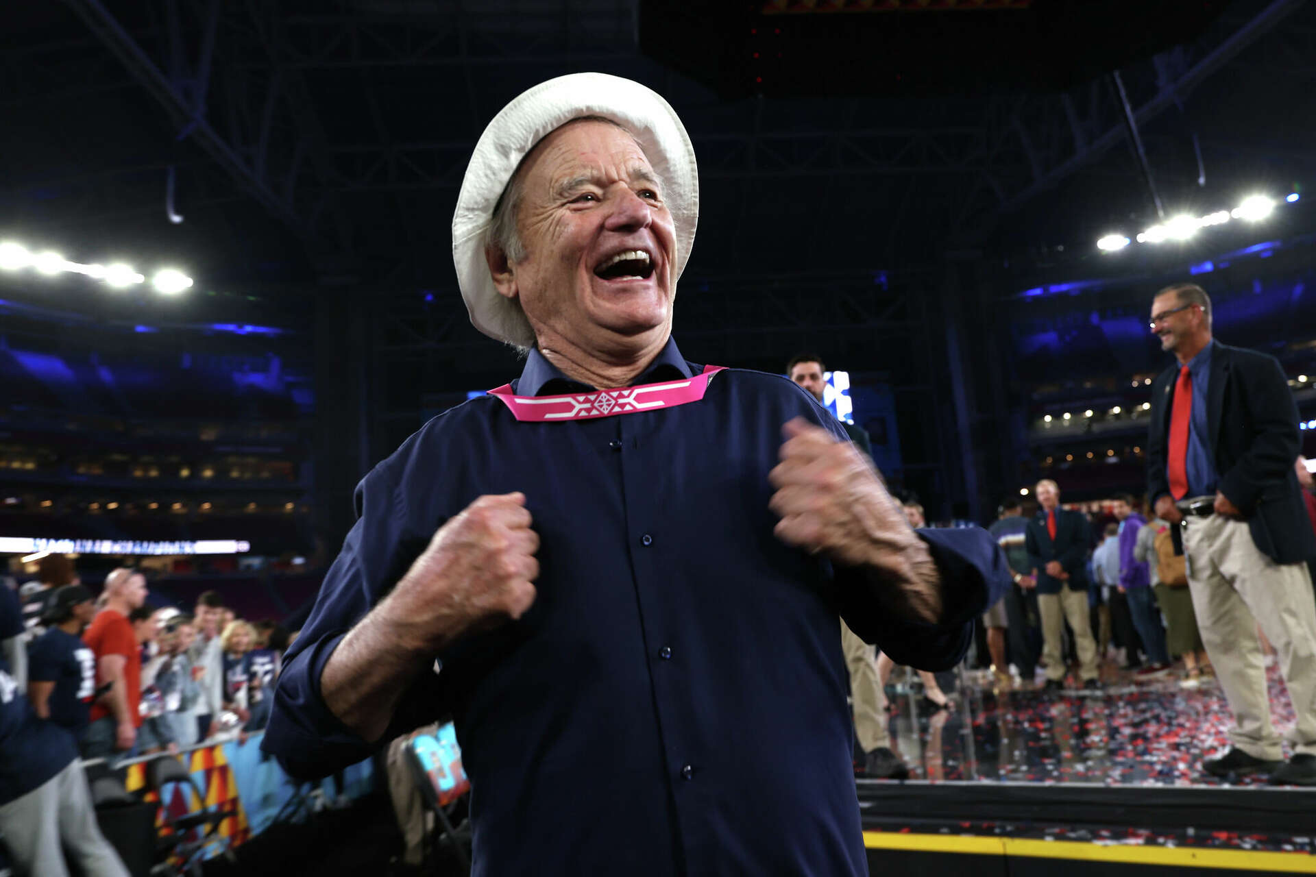 Bill Murray is back cheering for the UConn men's basketball team