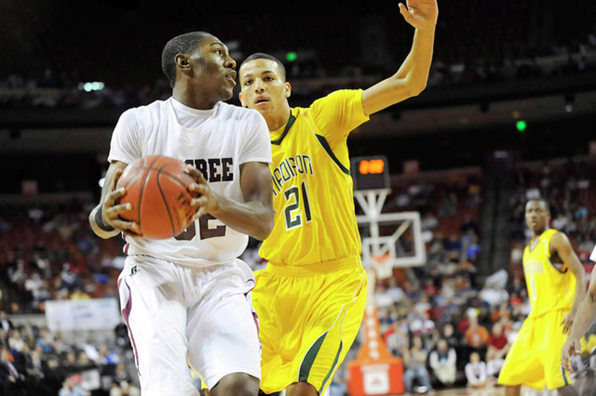 Silsbee Defeated by Dallas Madison 67-63