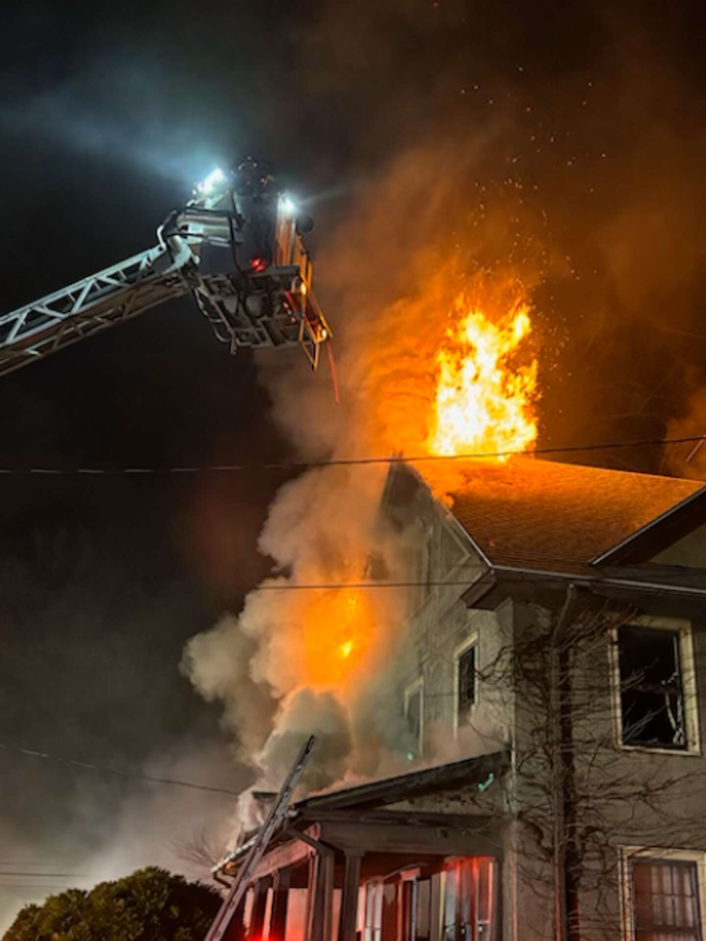 Official: Hartford home on West Boulevard badly damaged in fire