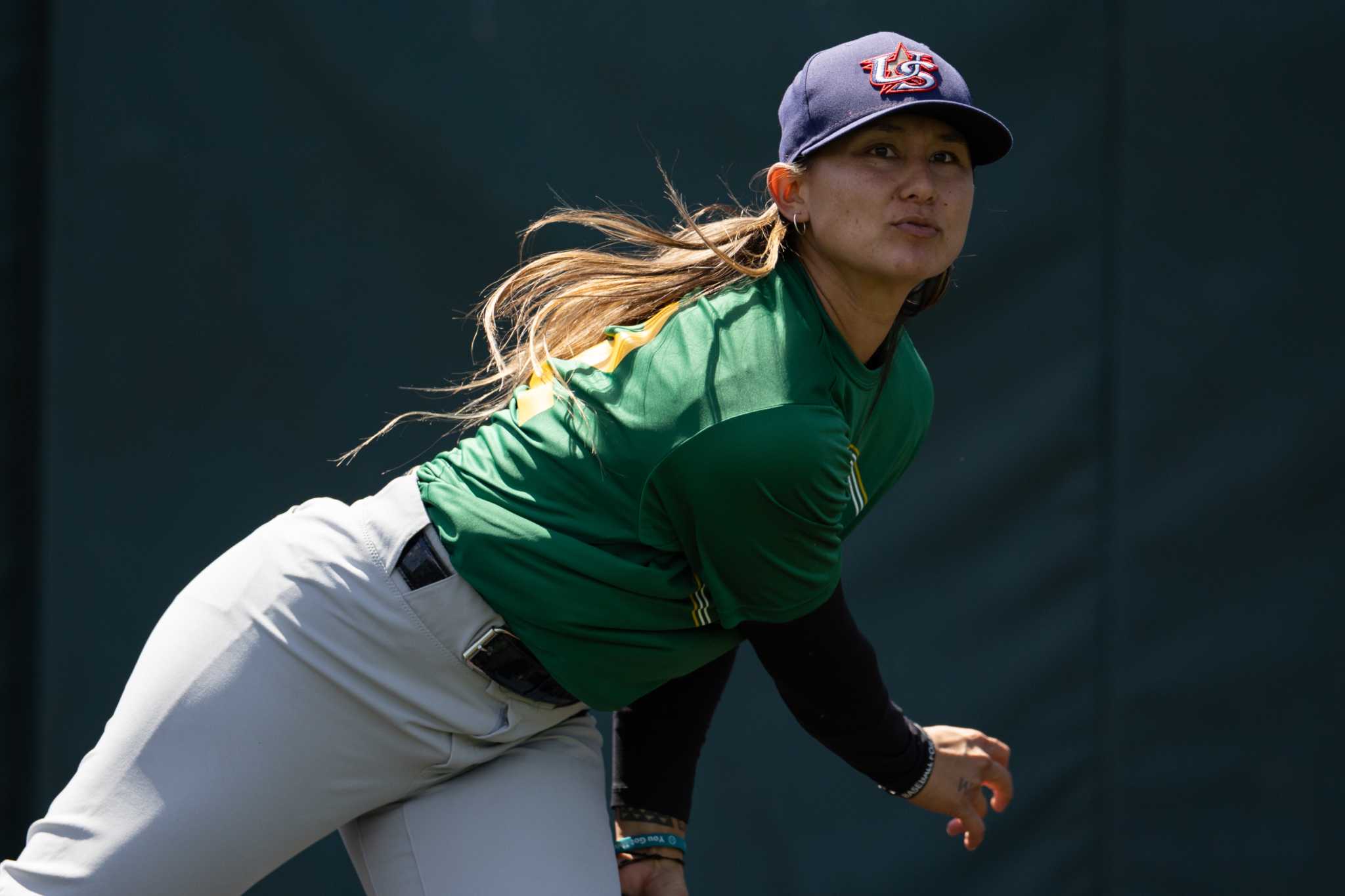 Baseball trailblazer Kelsie Whitmore makes Oakland Ballers