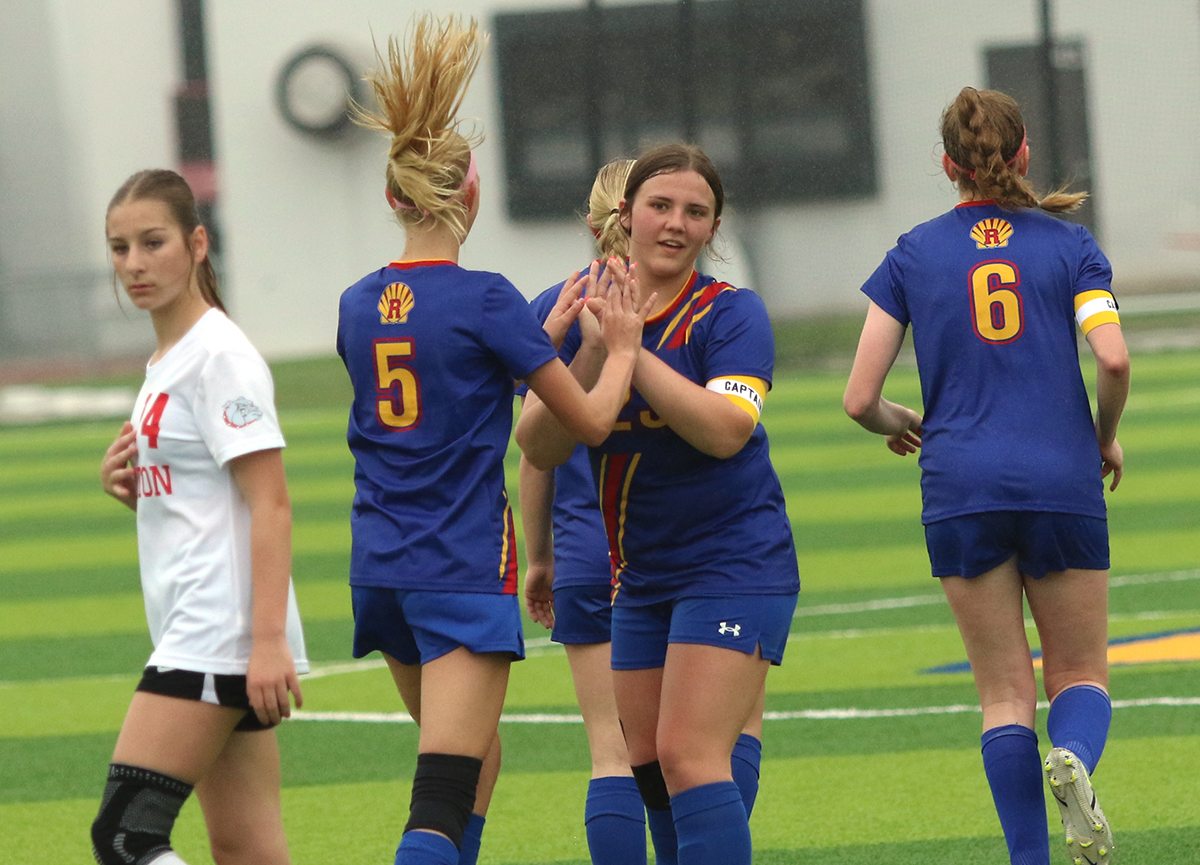 Roxana soccer pulls away in second half to beat Wesclin