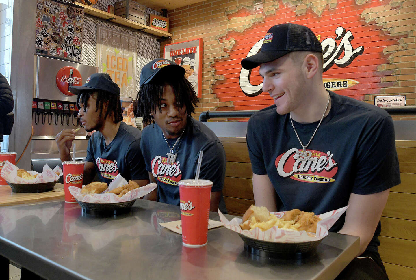 UConn basketball’s NBA hopefuls work a shift at Enfield Raising Cane’s