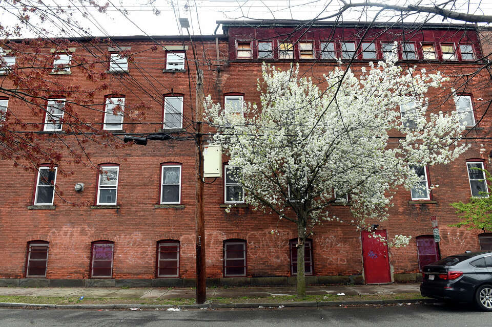 Yale buys former rubber factory, studios on Daggett St. in New Haven