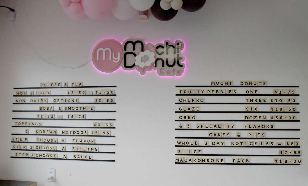 Southington couple opens Plainville mochi donut shop at old D'Angelos