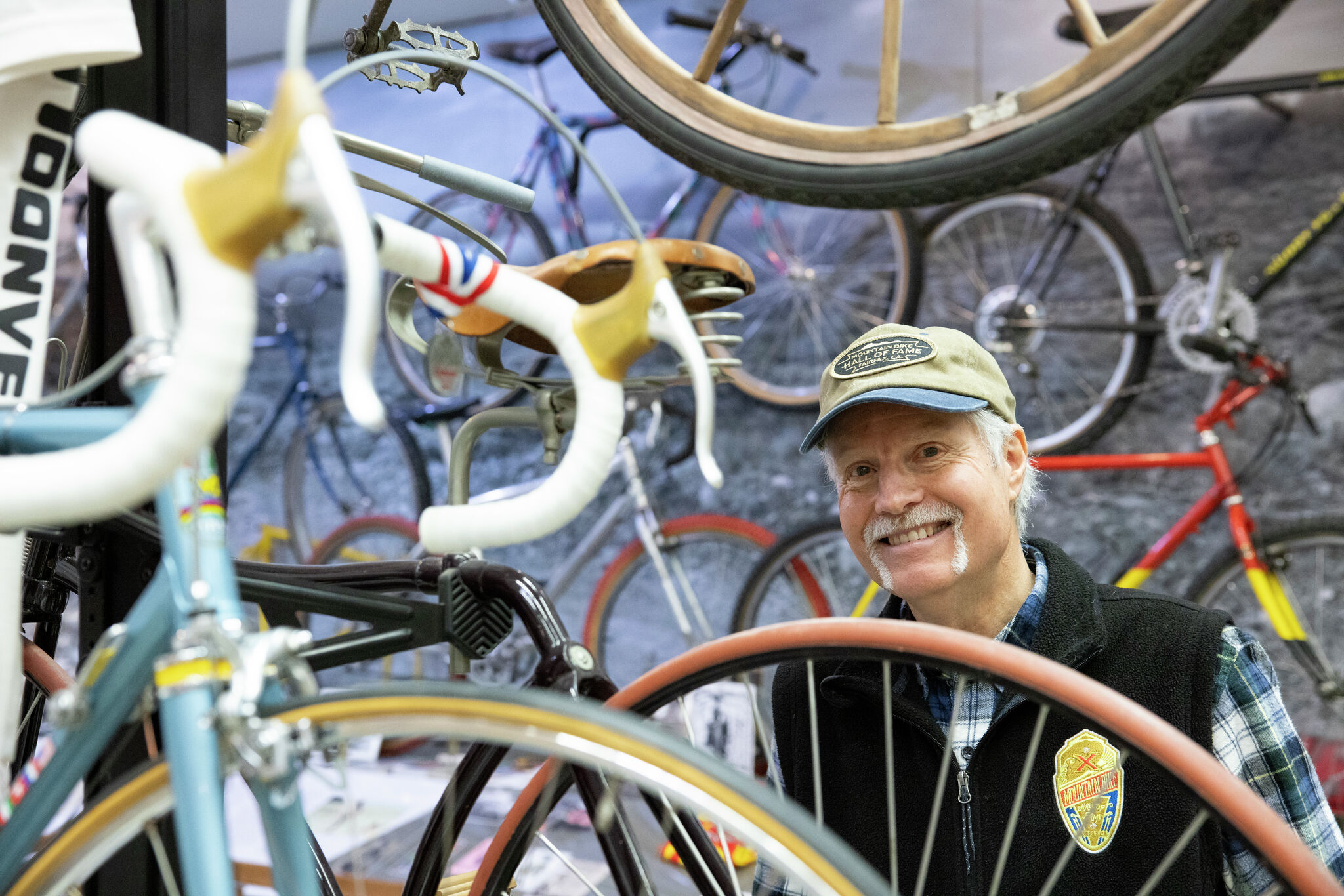 Trailblazing mountain bike pioneer honors the sport’s rich history