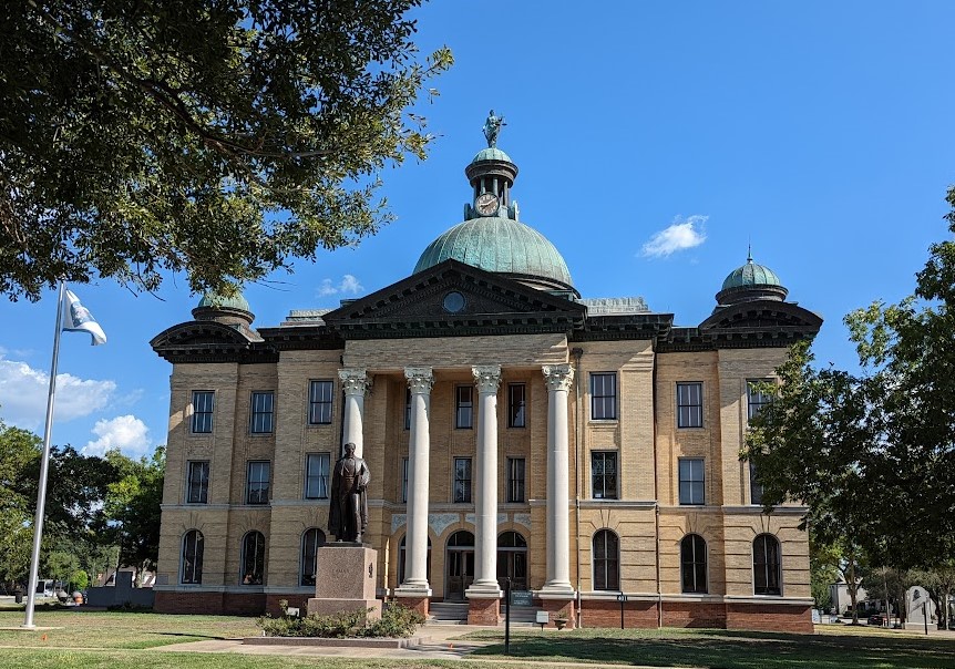 Fort Bend County may create new 311 line for non-emergencies