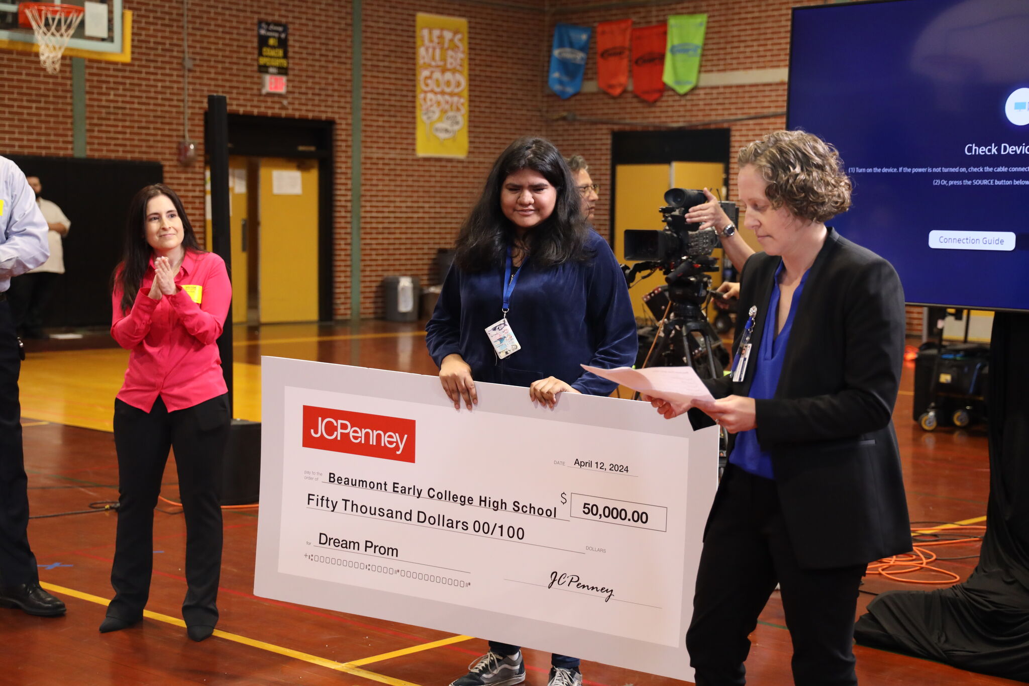 Beaumont's Early College High School students to receive a dream prom