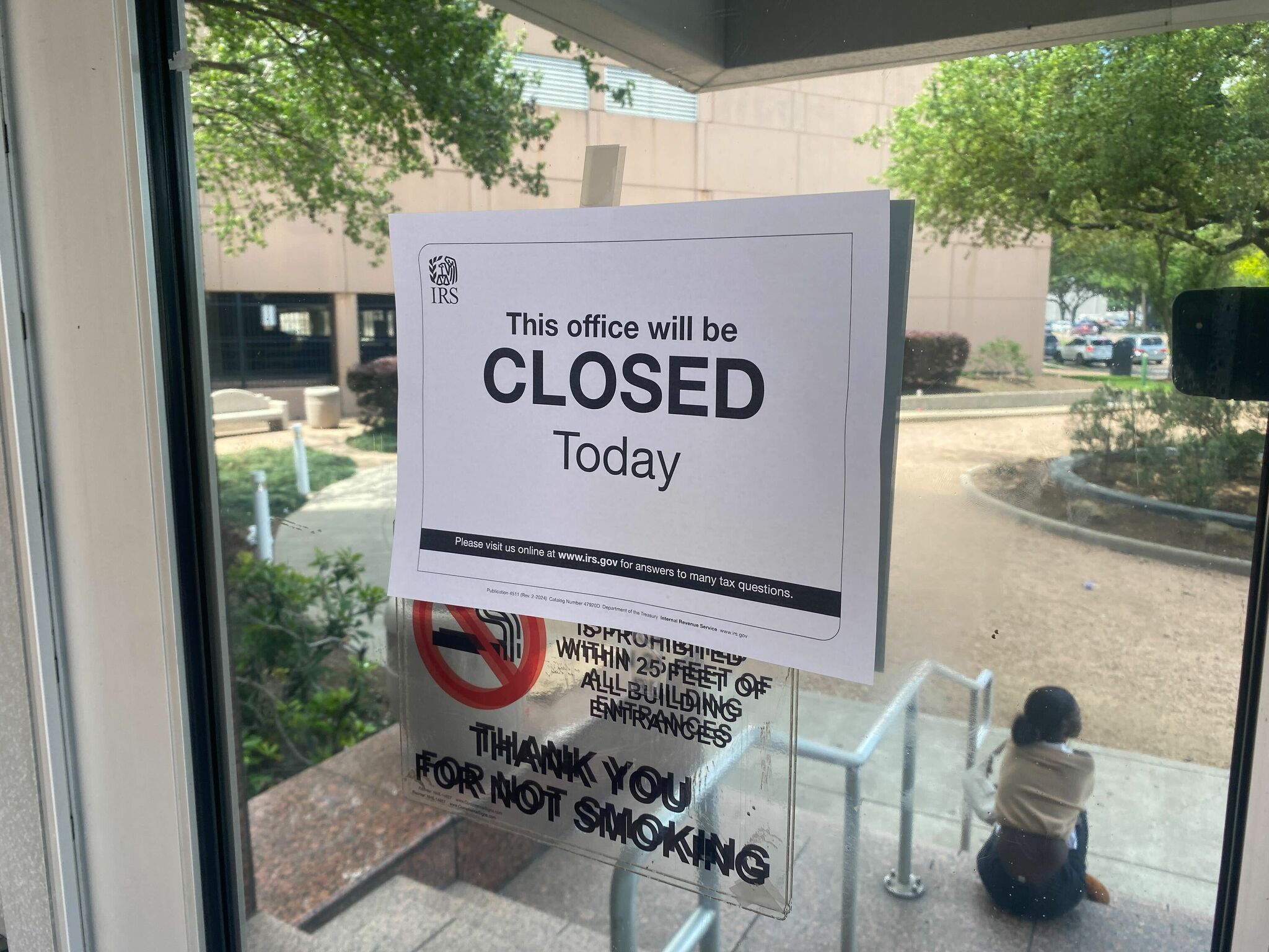 Houston IRS Office closes after fight between waiting taxpayers