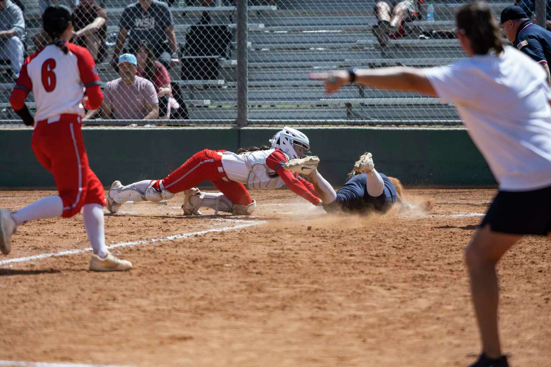 Madison softball tops LEE to clinch District 28-6A title