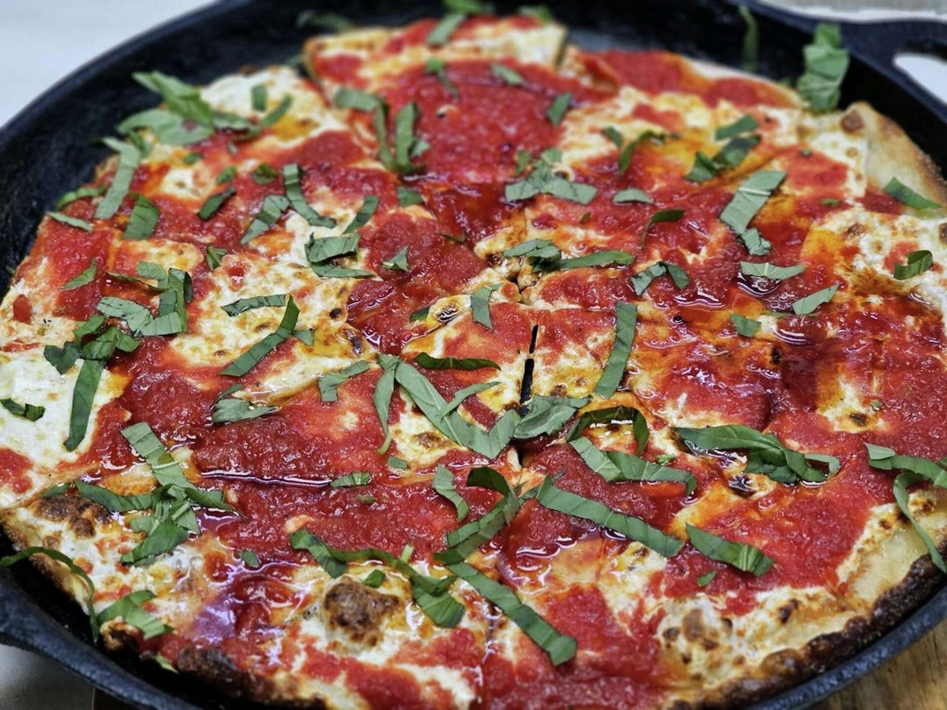 New Haven chef opens Cast Iron Chef Pizza & Bar in Seymour