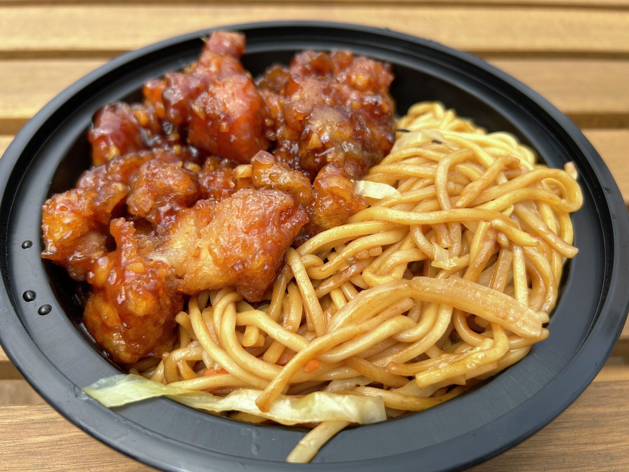Chow's Express offers Chinese plate combos for $10 and under
