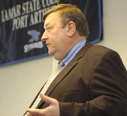 LSC-Port Arthur introduces new athletic director