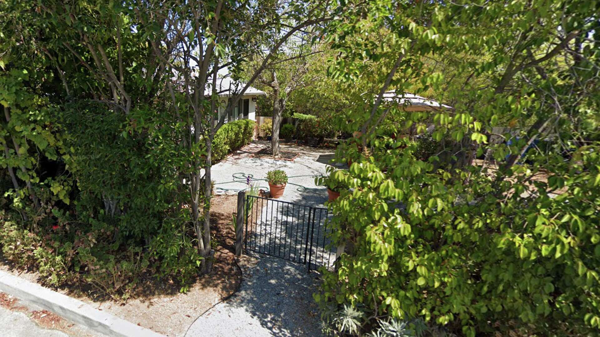 Viral Bay Area tiny home sells for 'considerably' over $1.7M price tag