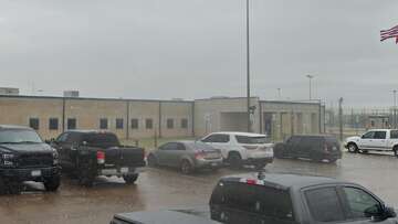 FBI: Inmate burned GEO jailer's face with unknown liquid