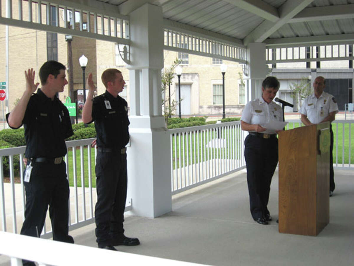 Beaumont firefighters promoted, sworn in at ceremony