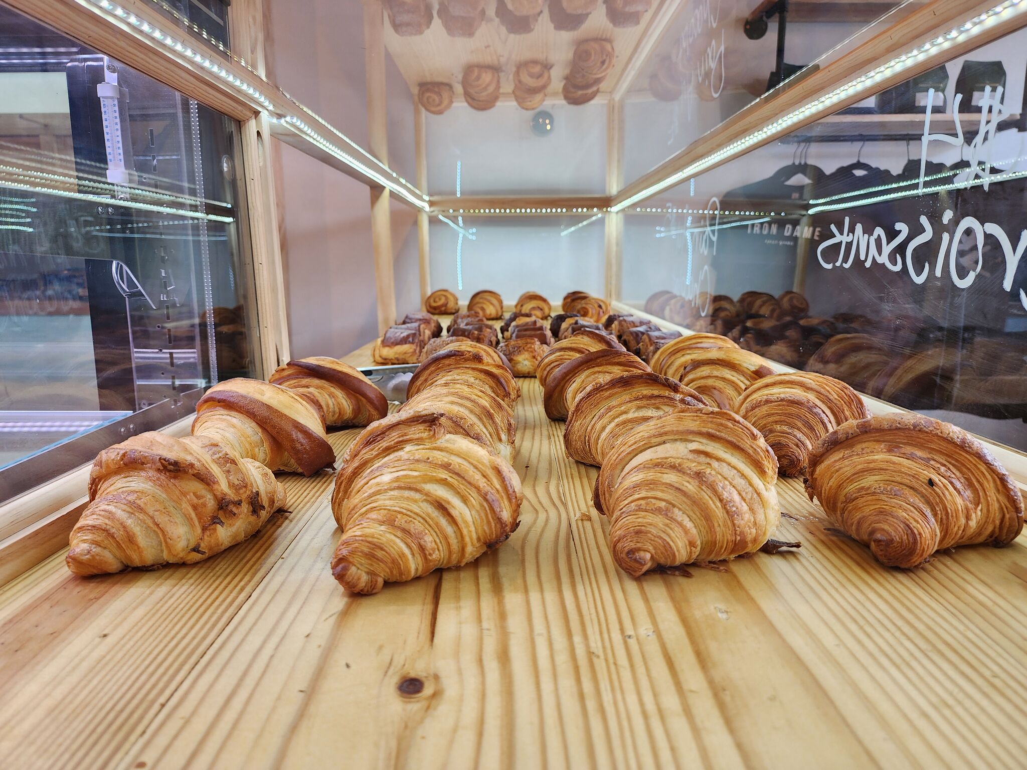 DINING OUT: Iron Dame satisfies a sweet tooth with a savory touch
