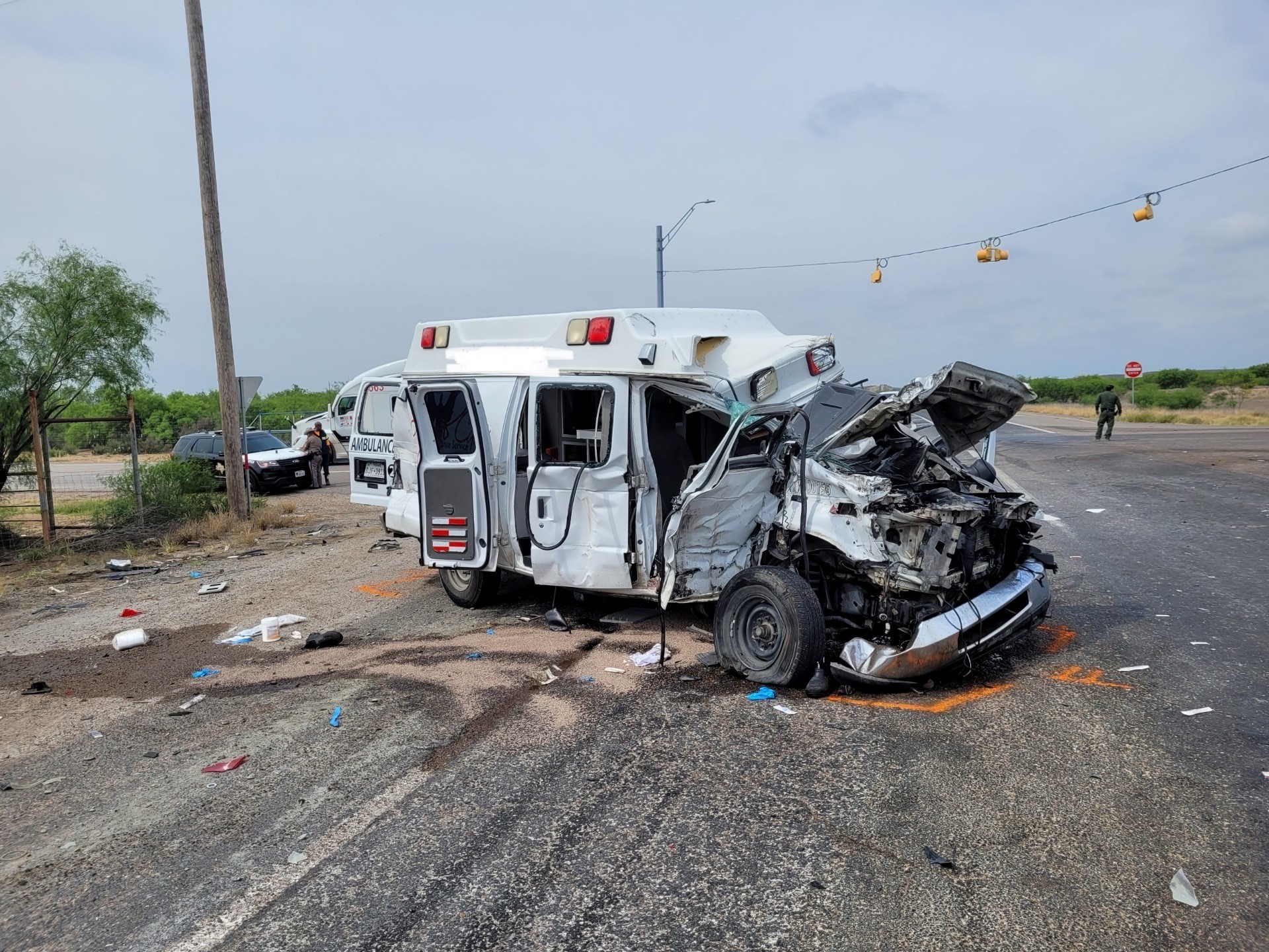 Crash left 2 with 'incapacitating injuries' northwest of Laredo