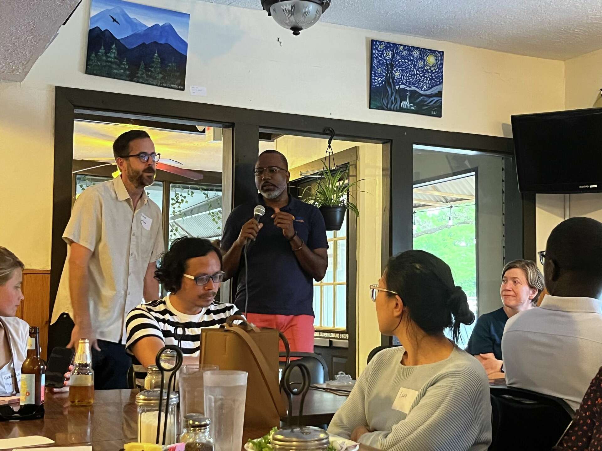 HISD Helms, Wharton campus parents mobilize for zoned seats