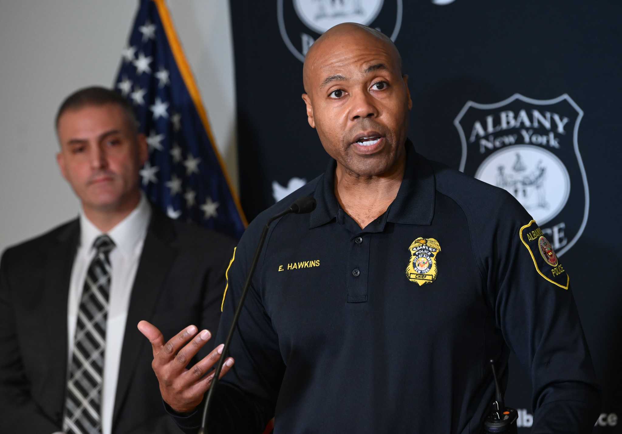 Suspect who shot Albany officer killed himself, police say