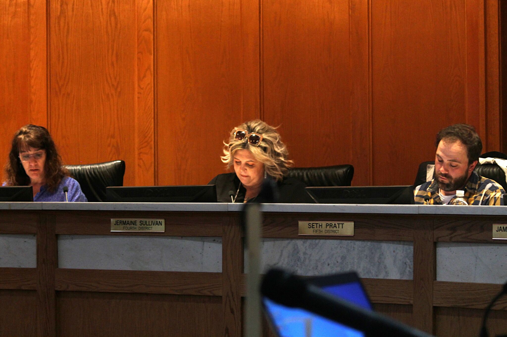 Manistee proposed budget has sign signs, part-time jobs