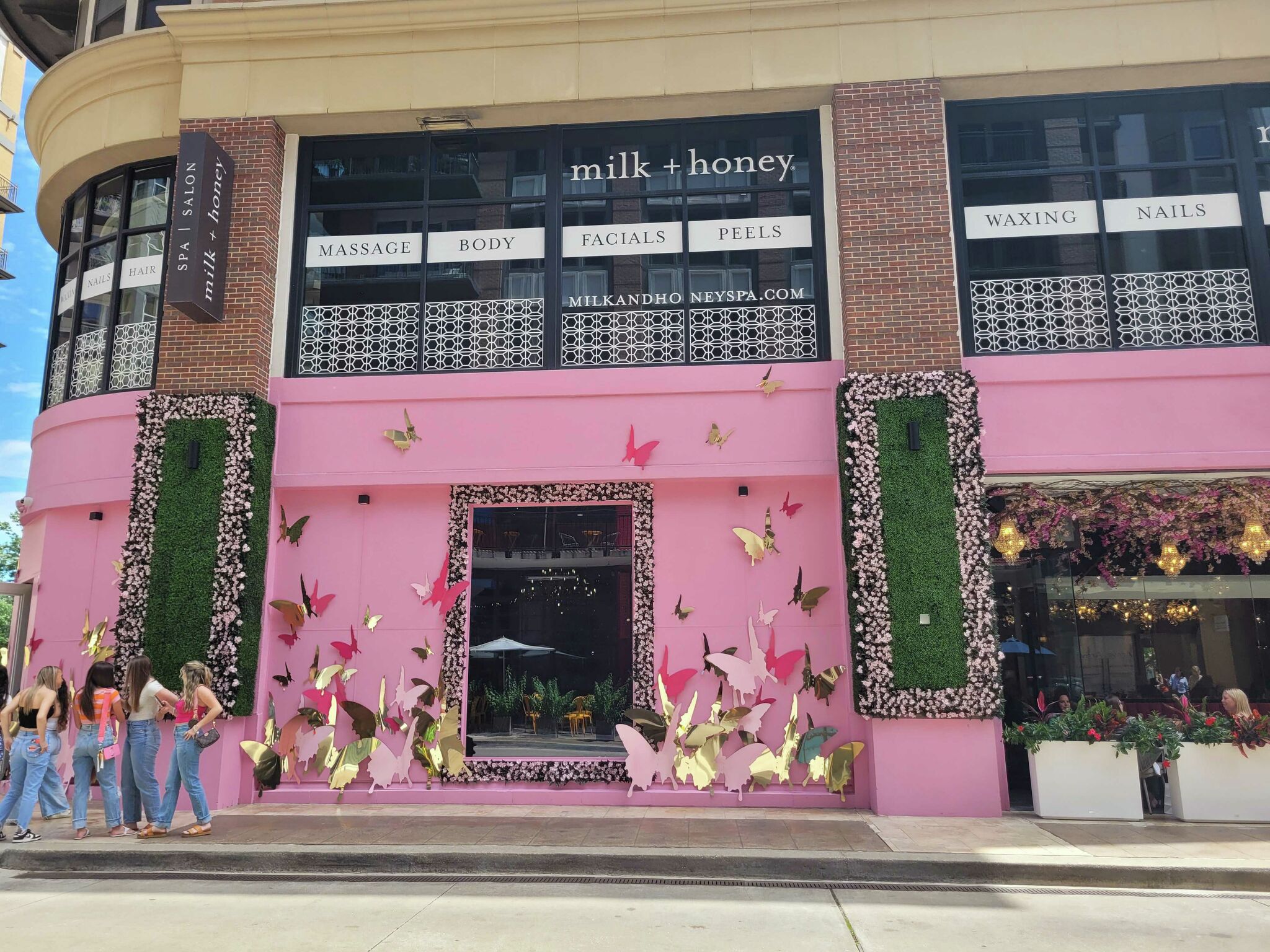 Erica Cheng - Journalist Profile - Intelligent Relations