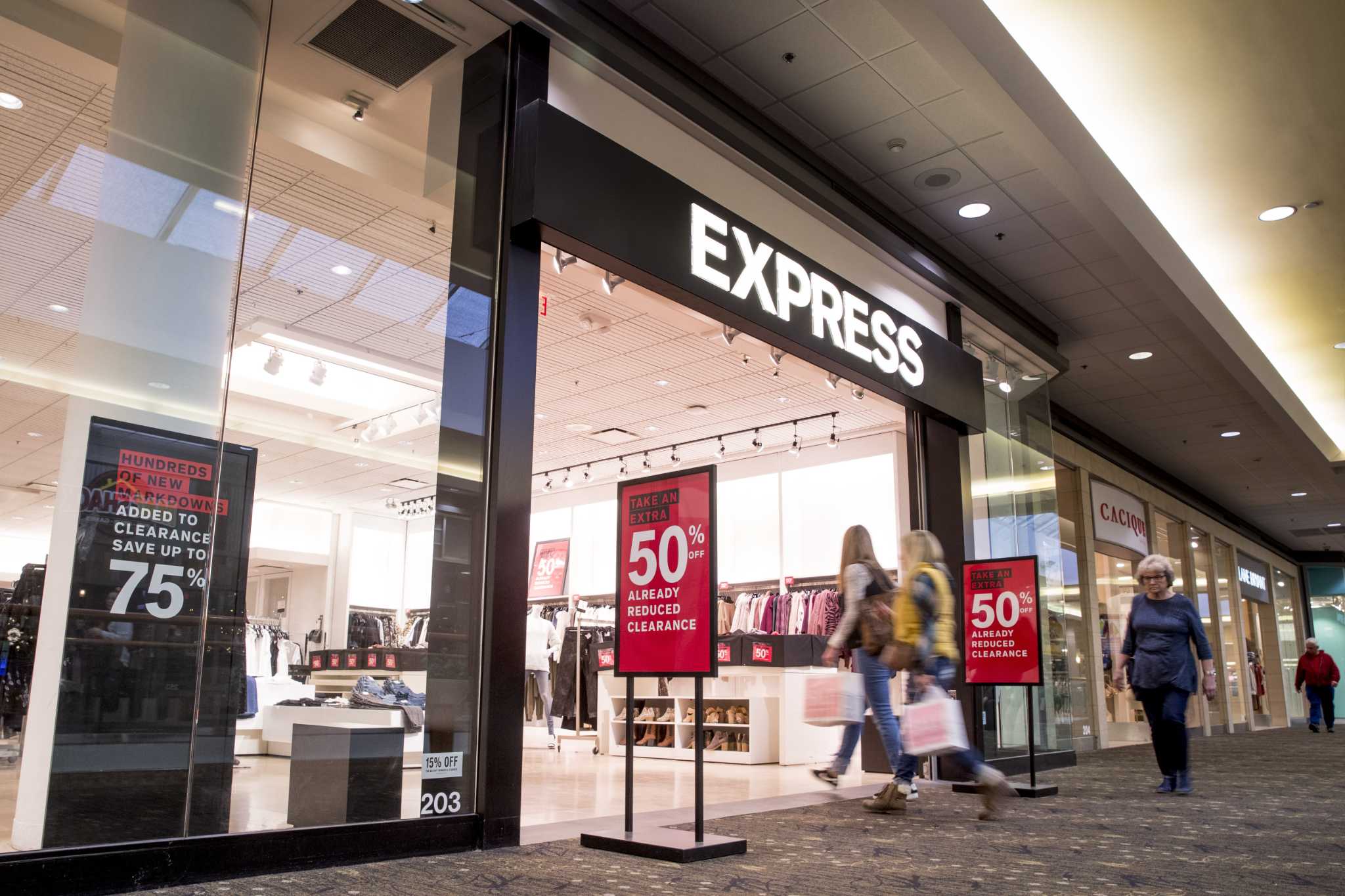 Express files for Chapter 11 bankruptcy, seeks to close 95 stores
