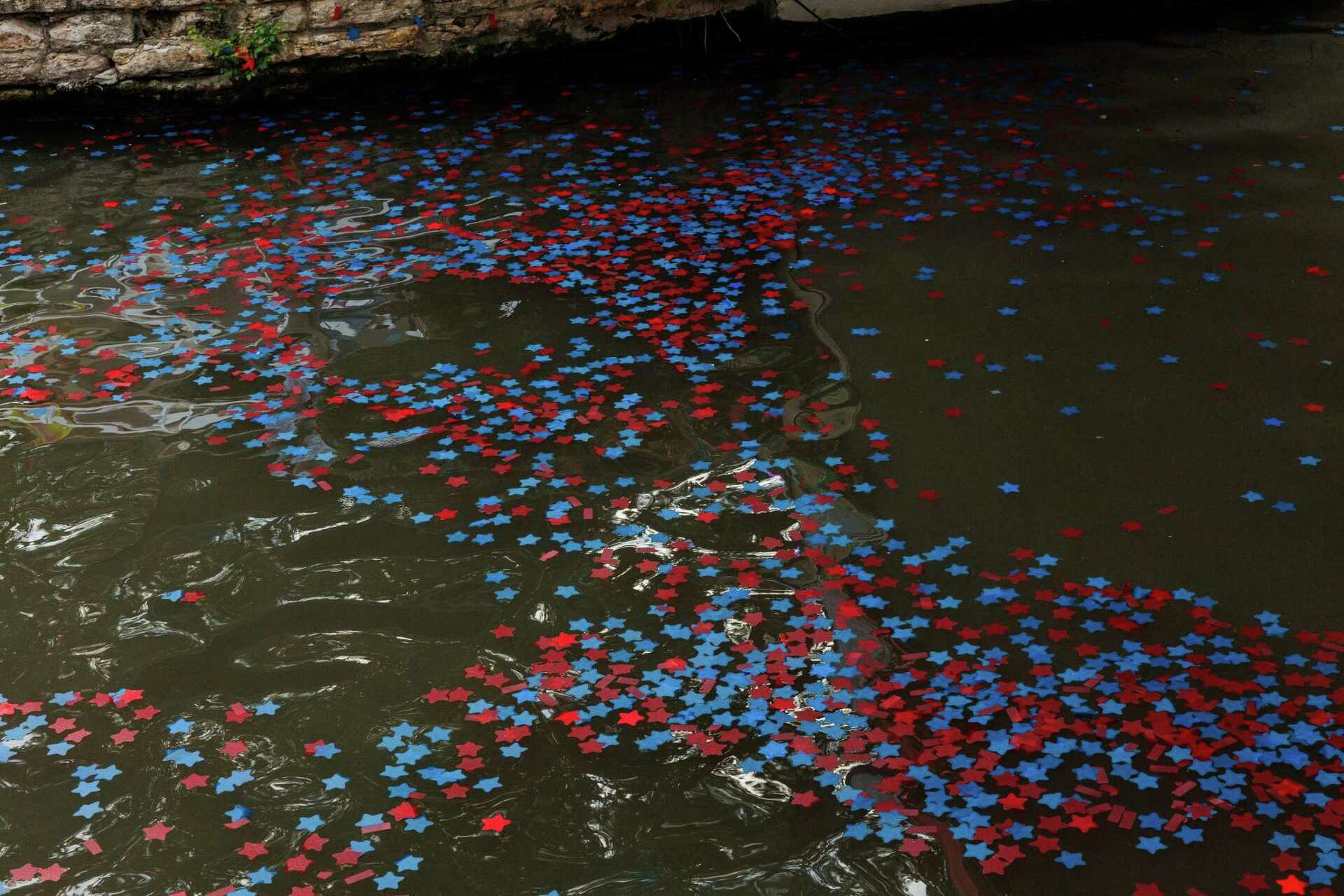 Texas Cavaliers River Parade has ‘floats that really do float’