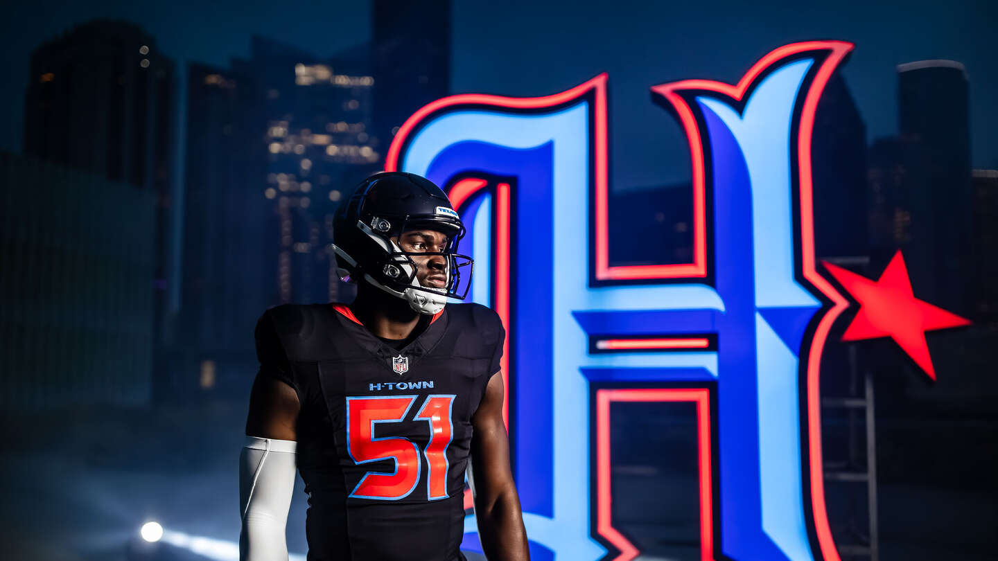 Why the Texans came to Houston and how Oilers fans reacted