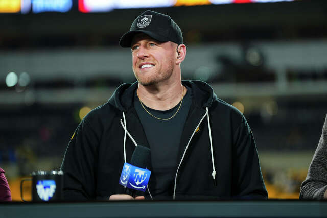 JJ Watt gets to criticize Aaron Rodgers to start NFL season