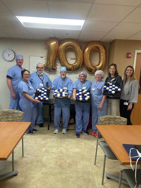 Covenant Health Plainview Surgical Team celebrates 100th robot-assiste