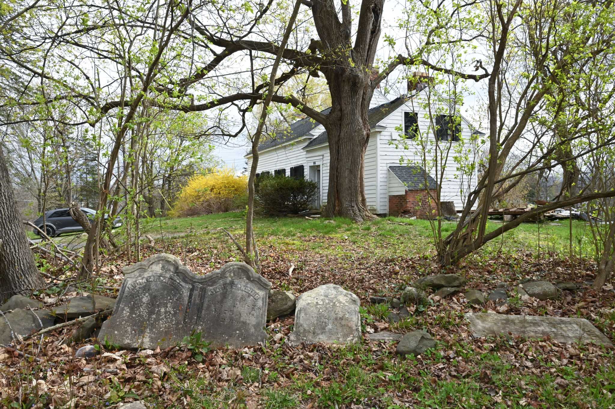 Historical society raises funds to rescue oldest house in Colonie