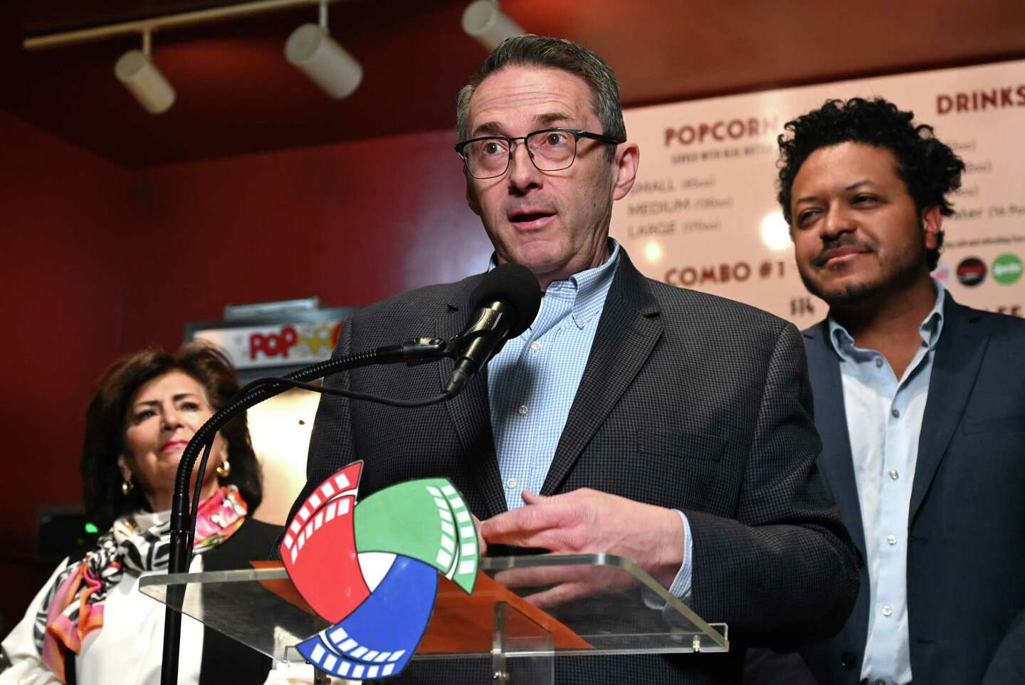 Photos: Spectrum 8 Theaters holds grand opening