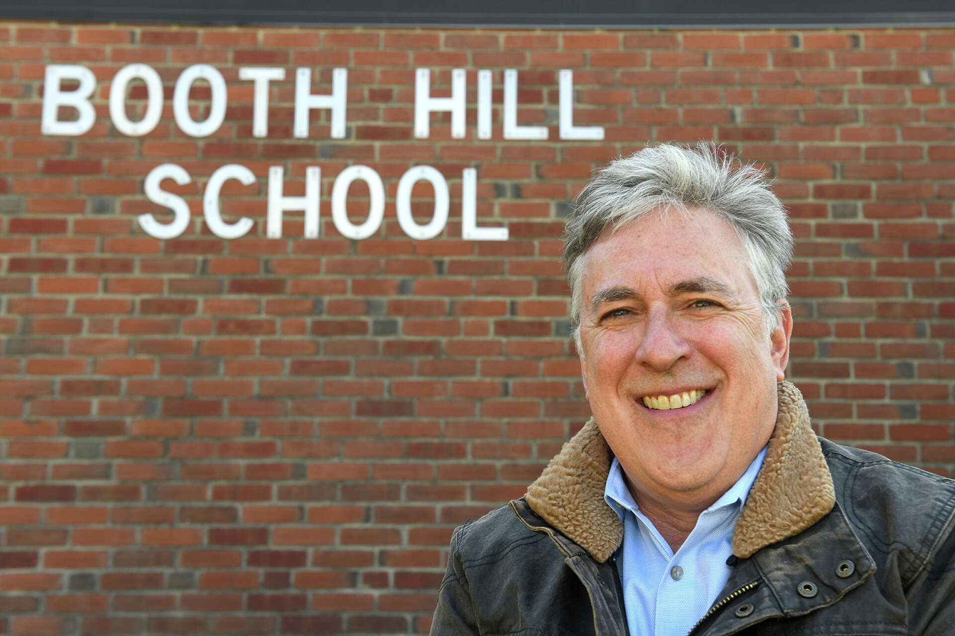 Trumbull's Booth Hill school principal retiring after 17 years