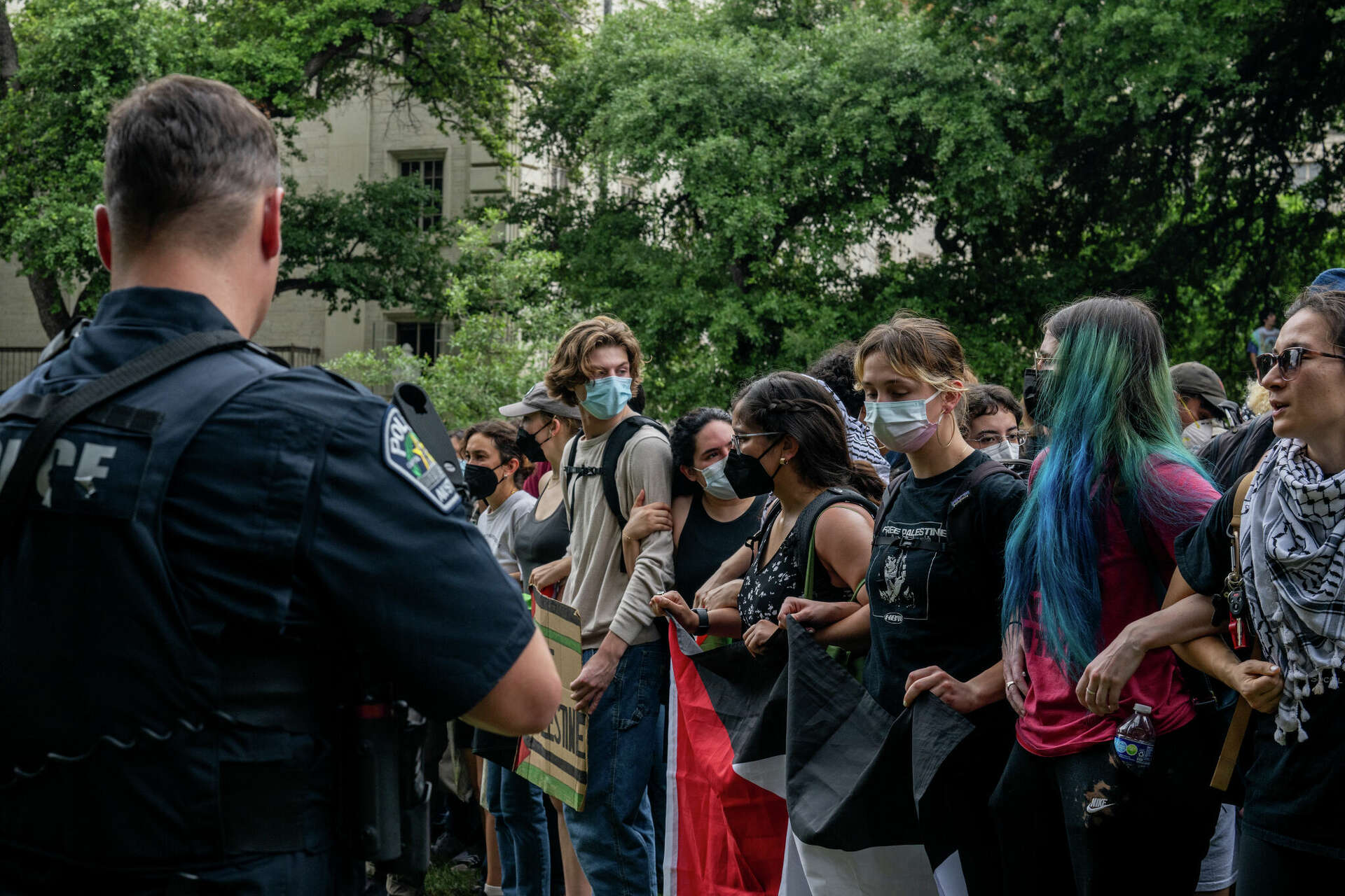 UT Austin campus protest: Police arrest pro-Palestine protesters