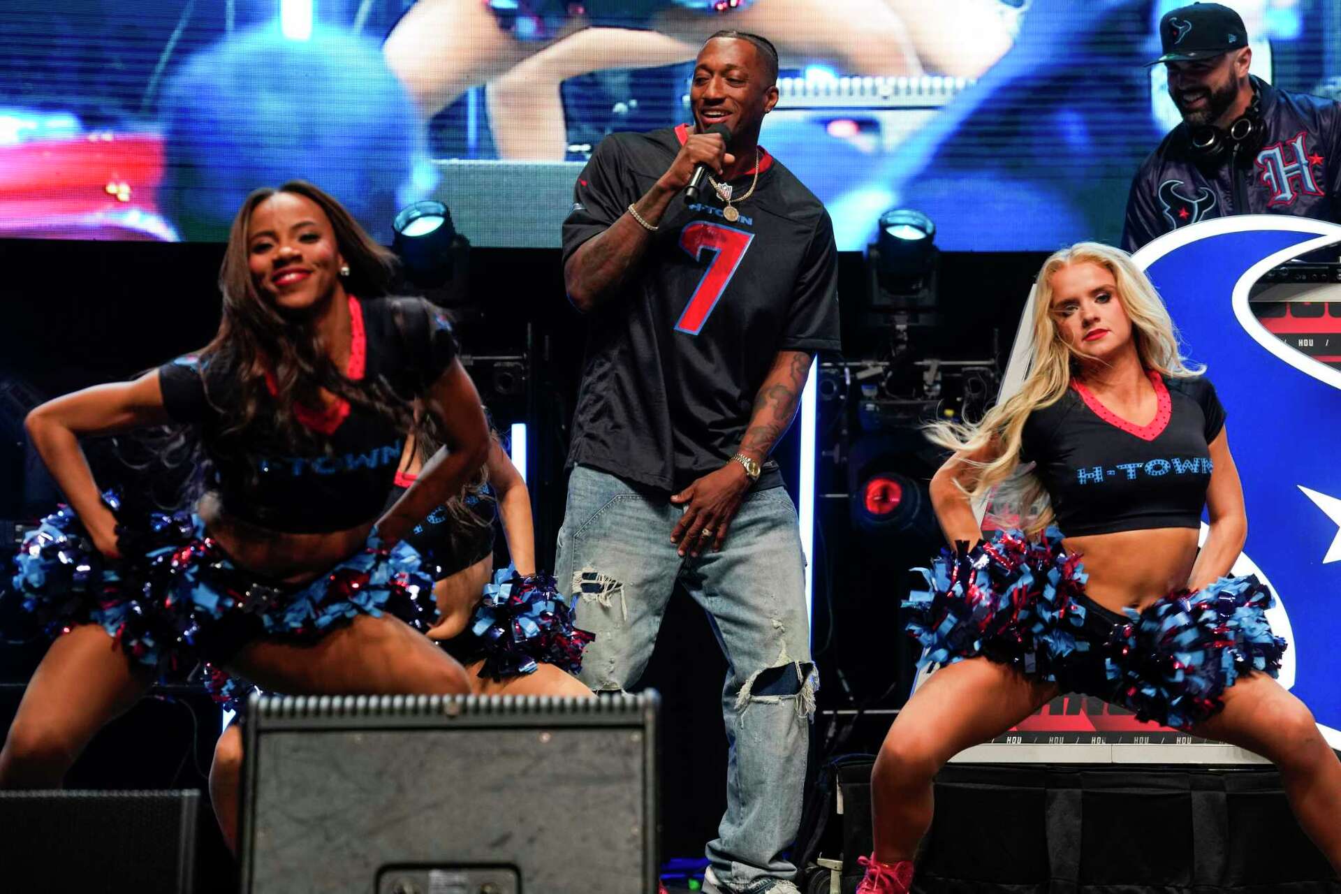Houston Texans uniforms: Video reveals team's four new designs
