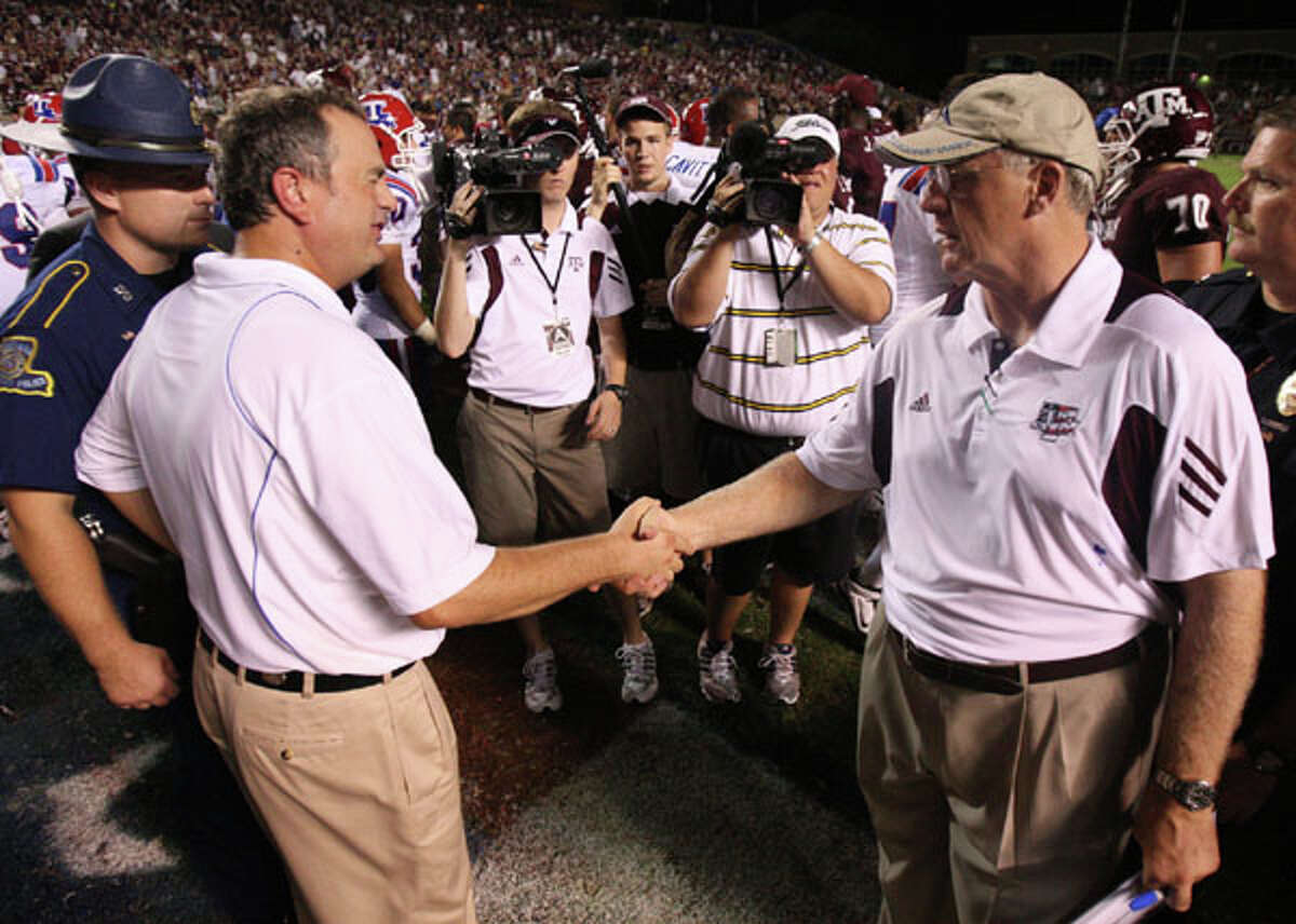Aggies football at 2-0