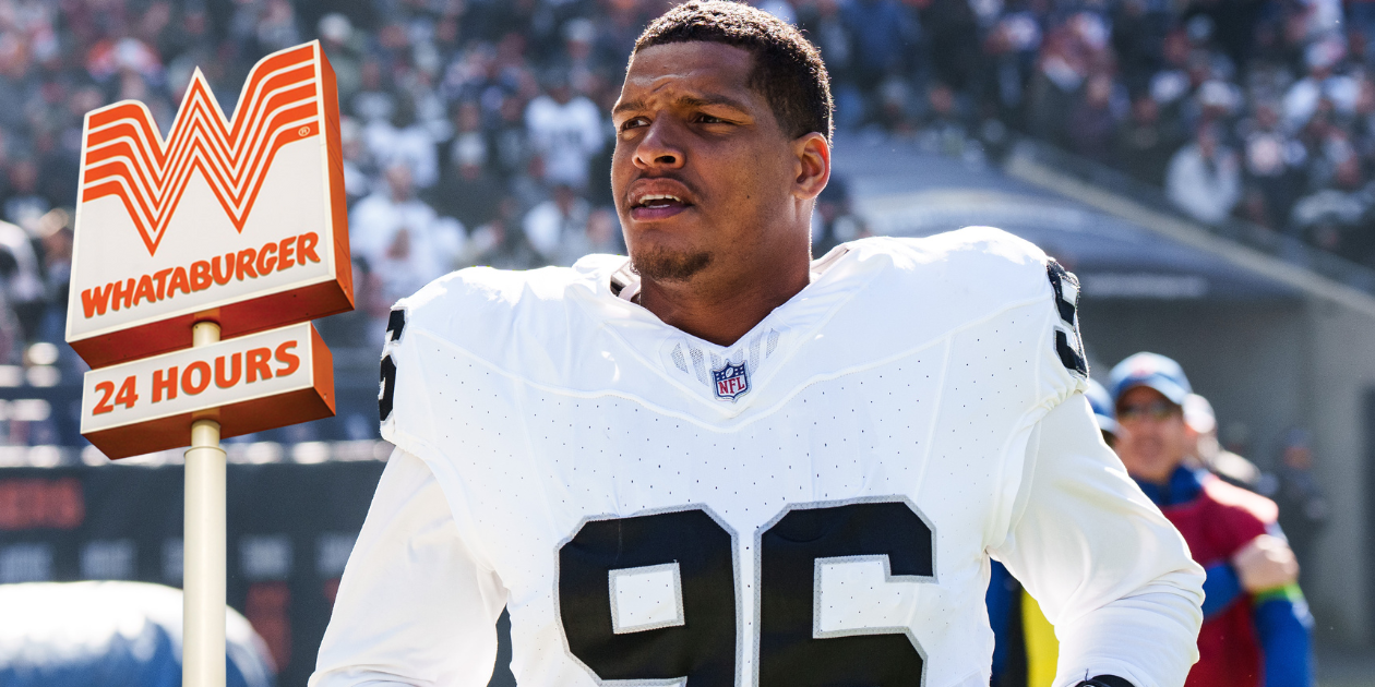 Corpus Christi's own Isaac Rochell tries Whataburger