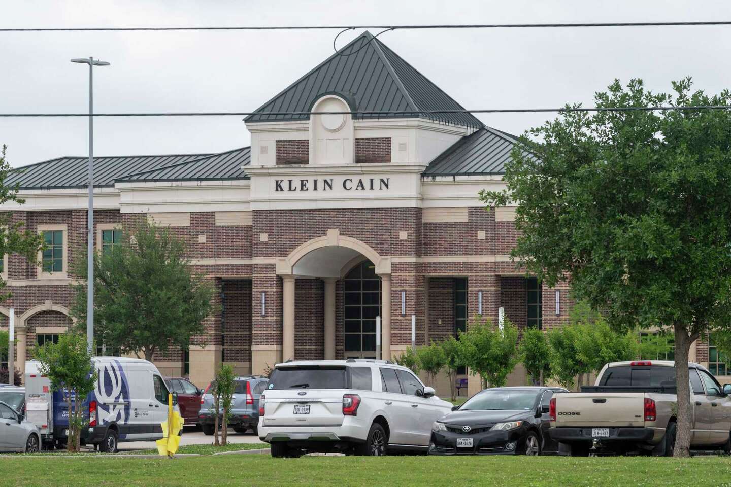 Klein ISD reports 2 tuberculosis cases at Klein Cain High School