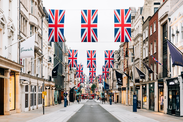 A run down to London — Alexandra Paskhaver