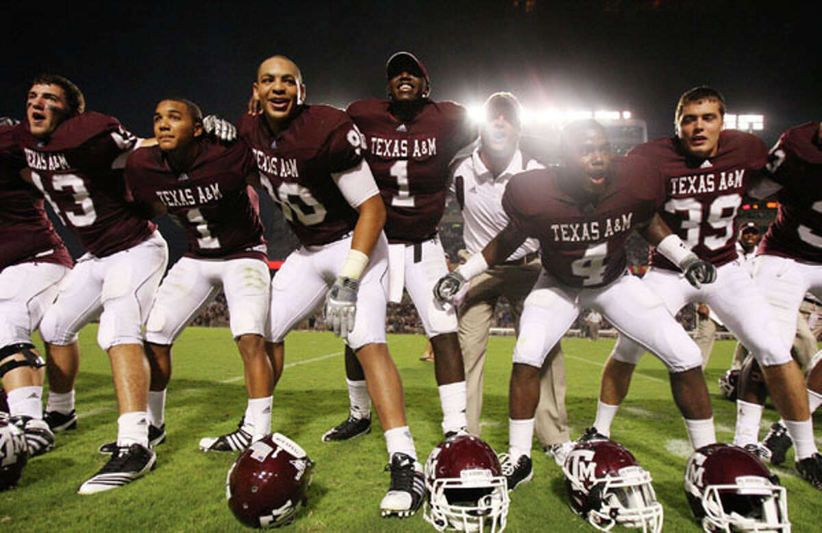 Aggies football at 2-0