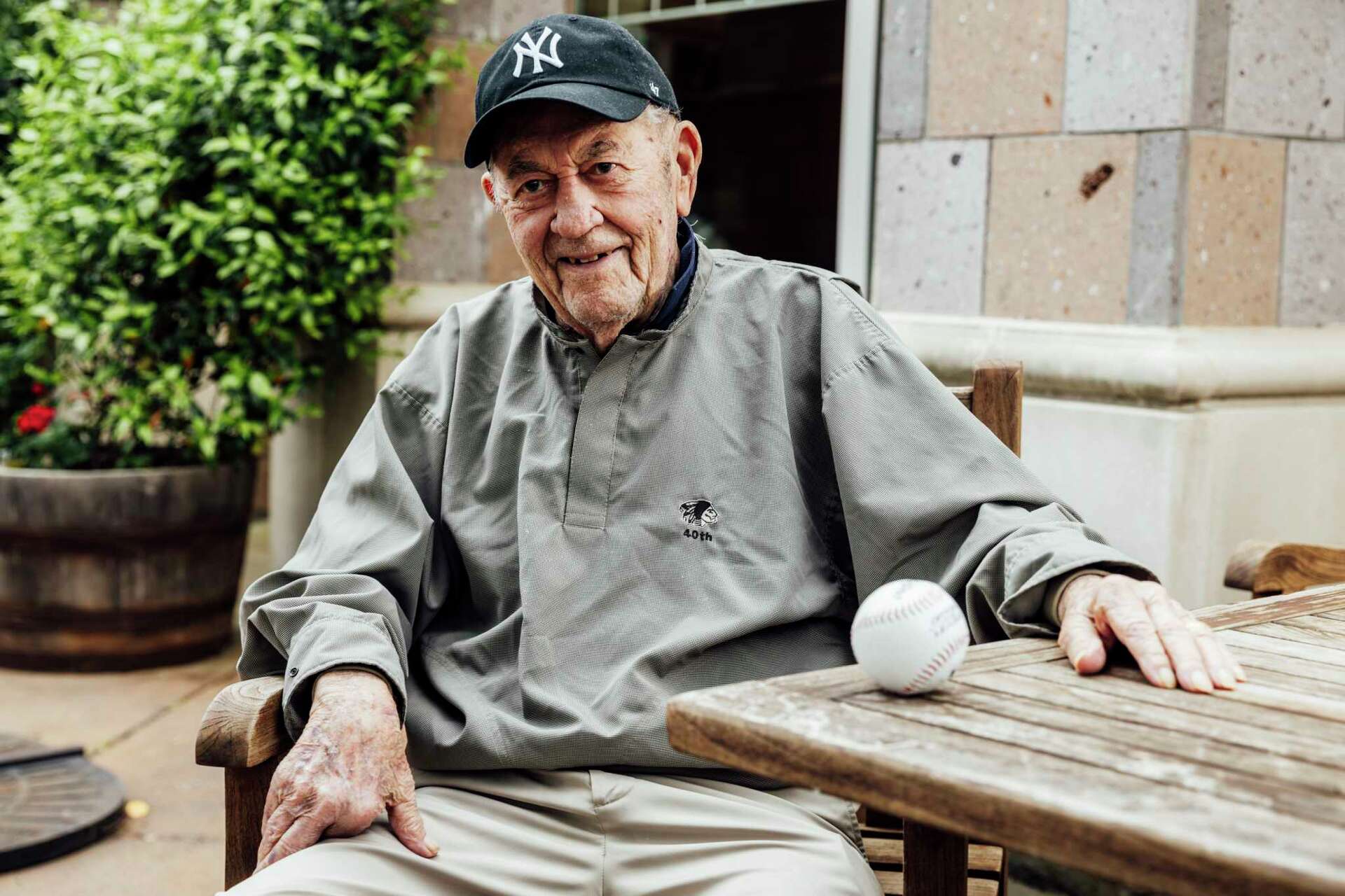 Mill Valley native, ex-New York Yankee Art Schallock turns 100