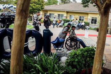 Mill Valley native, ex-New York Yankee Art Schallock turns 100