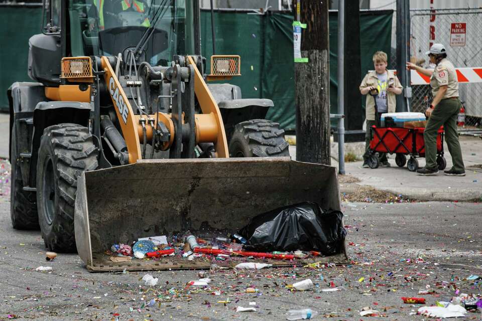 Fiesta Flambeau parade 2024: Cleanup crews work all night long