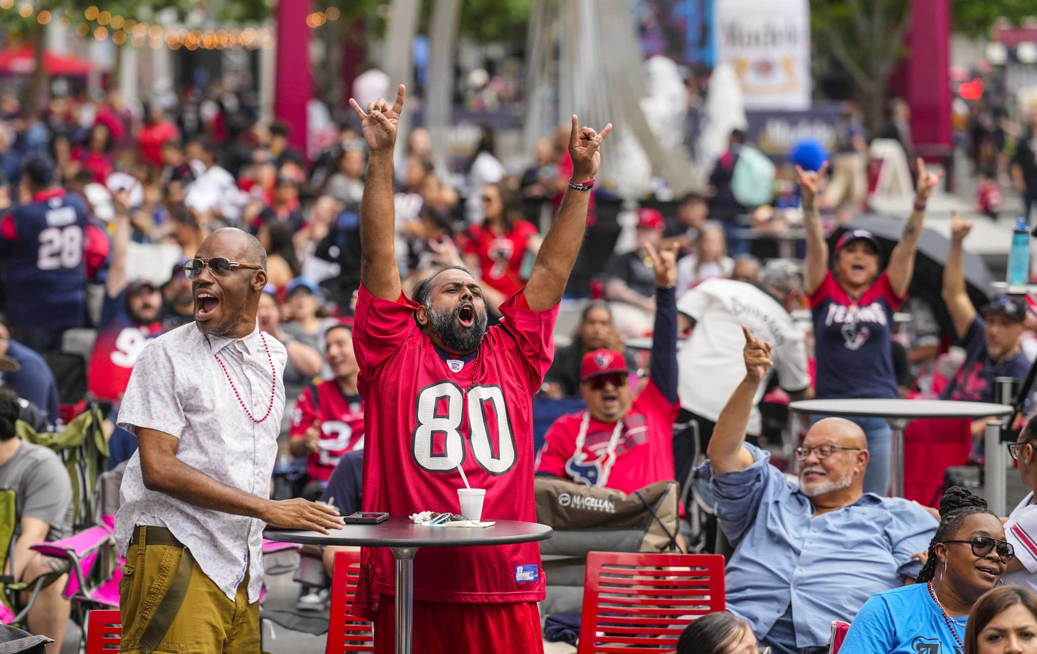Houston Texans fans predict 11-6 record for 2024 season in poll
