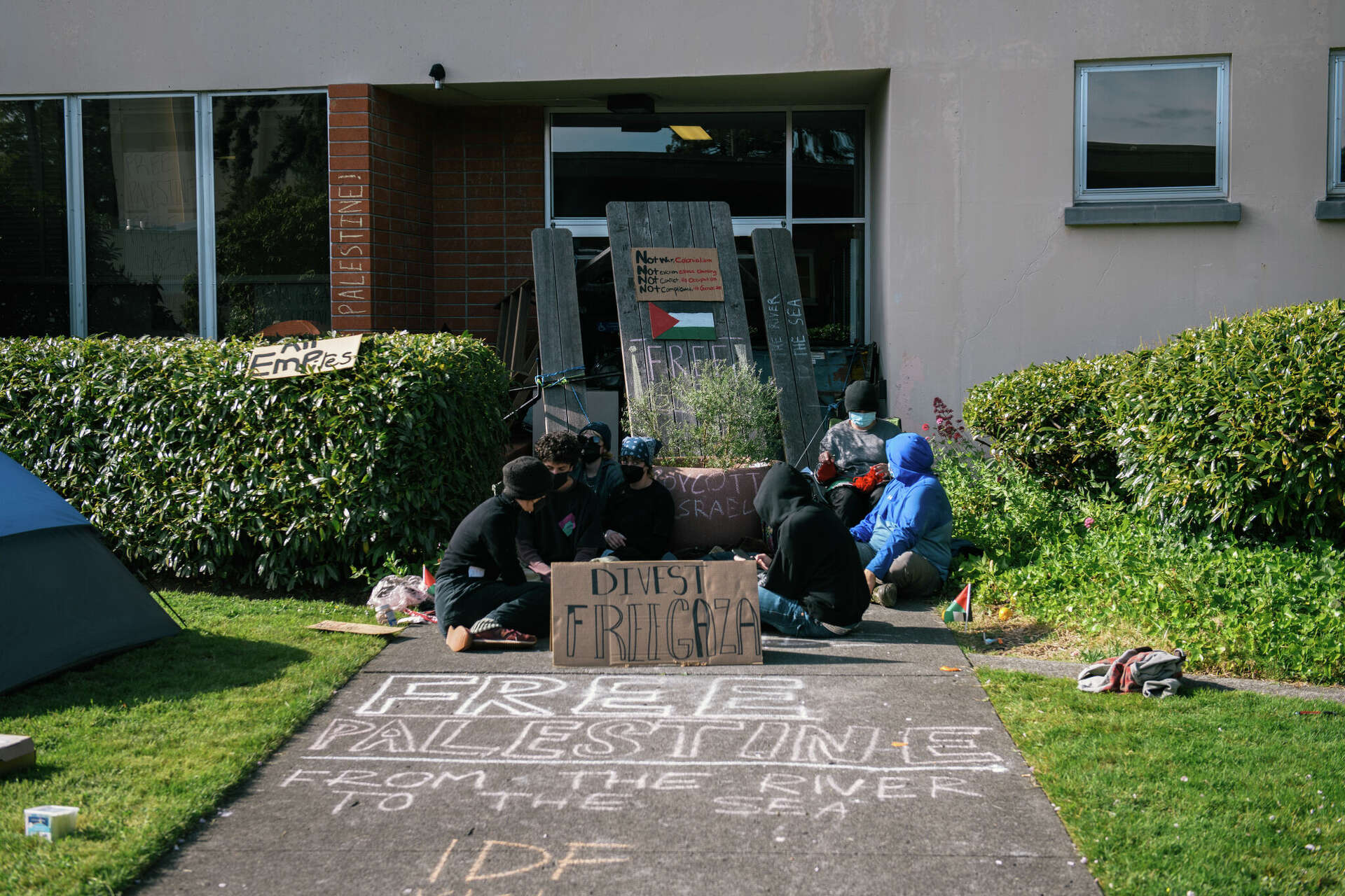 Cal Poly Humboldt shuts down amid Gaza protests