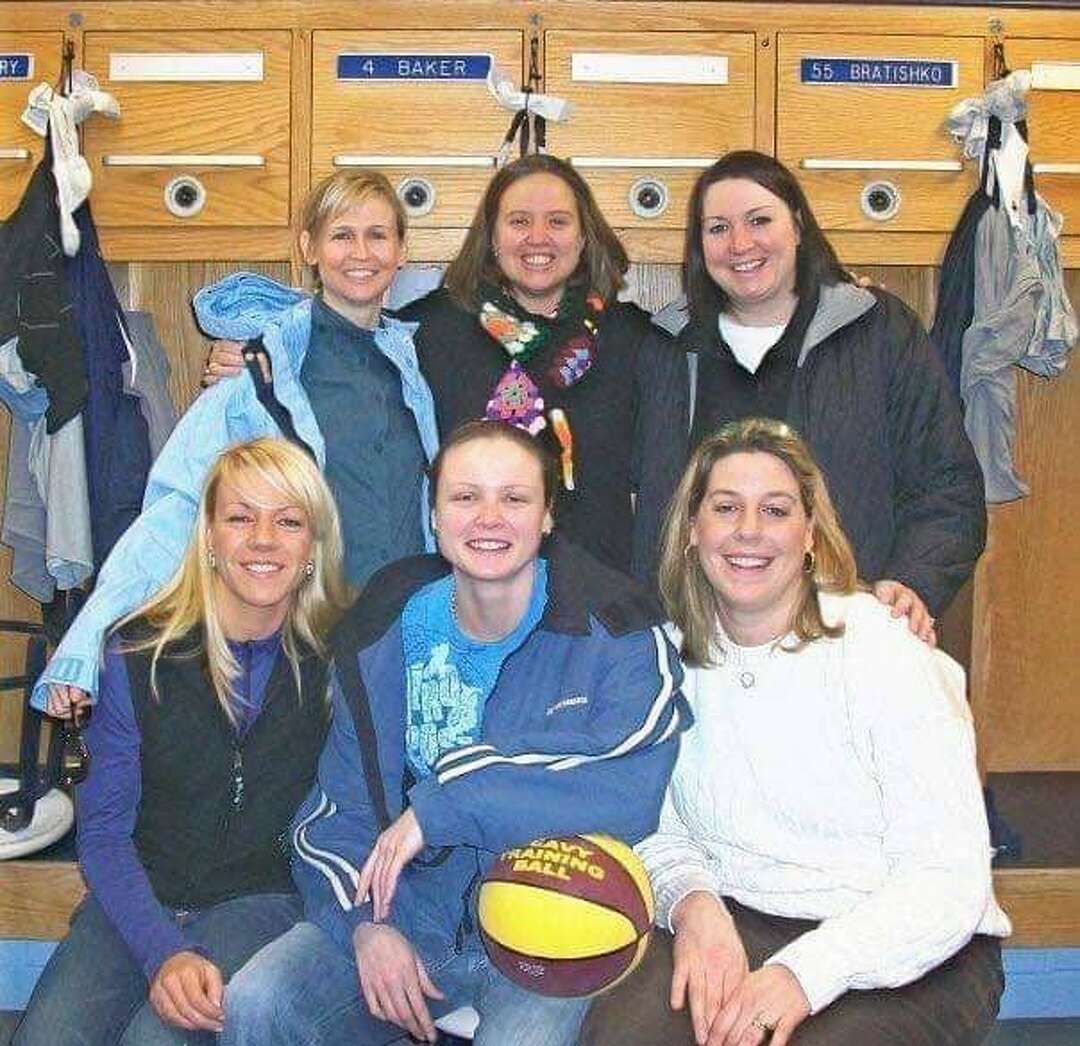 Stacey Clingan inducted into CT Women's Hoops Hall of Fame