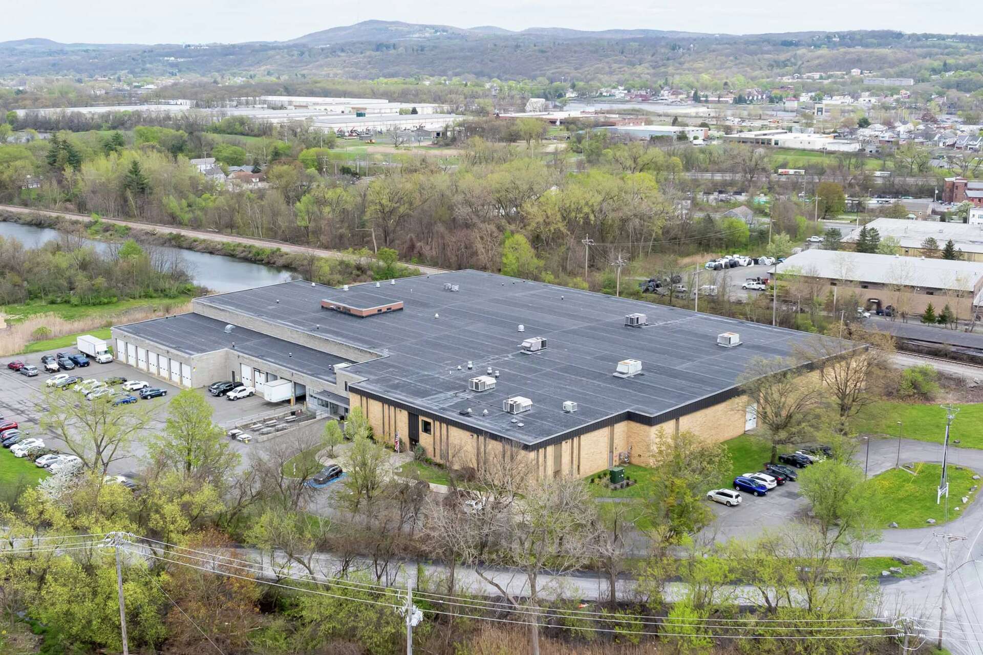 Comfortex closing its Colonie plant with 85 jobs lost
